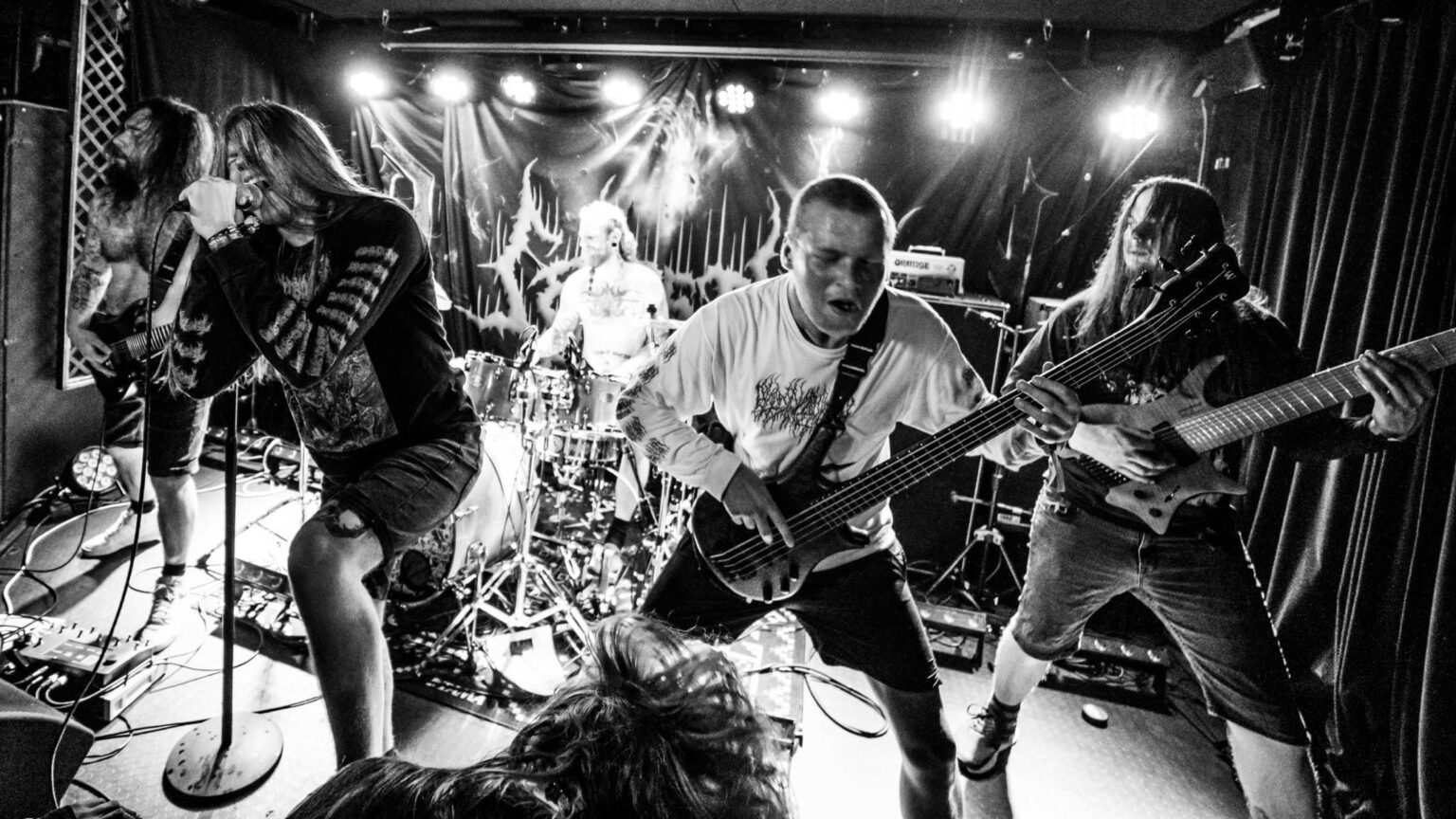 Celestial Scourge observerer – Heavymetal.no